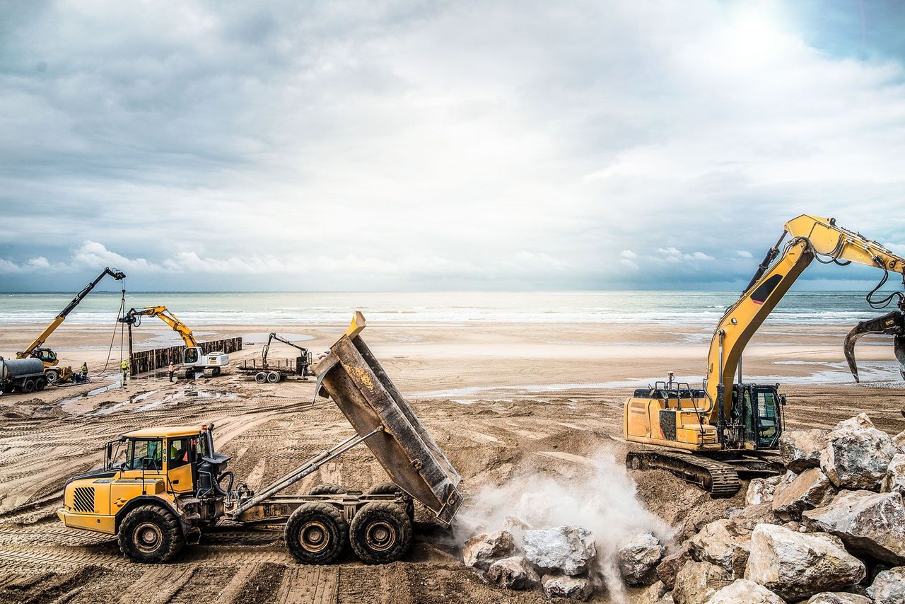 Construction machinery | E-T-A